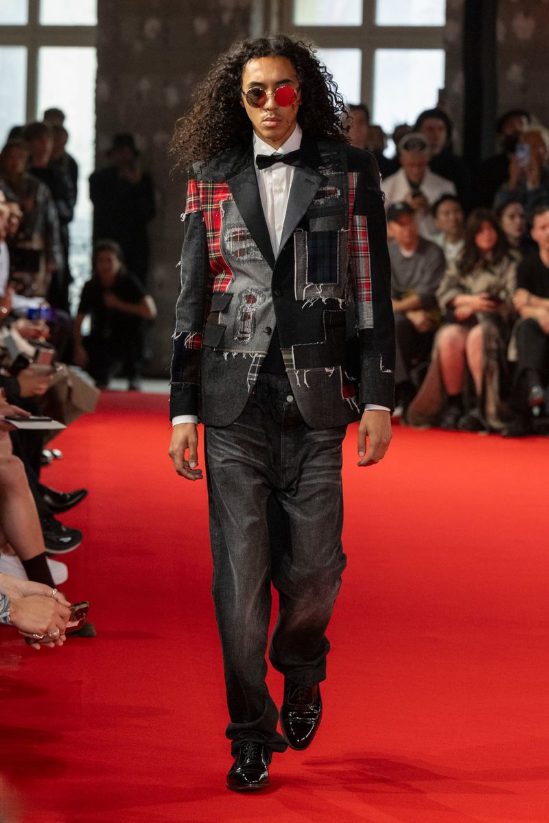 Junya Watanabe S/S 25 Men's Show (Junya Watanabe)
