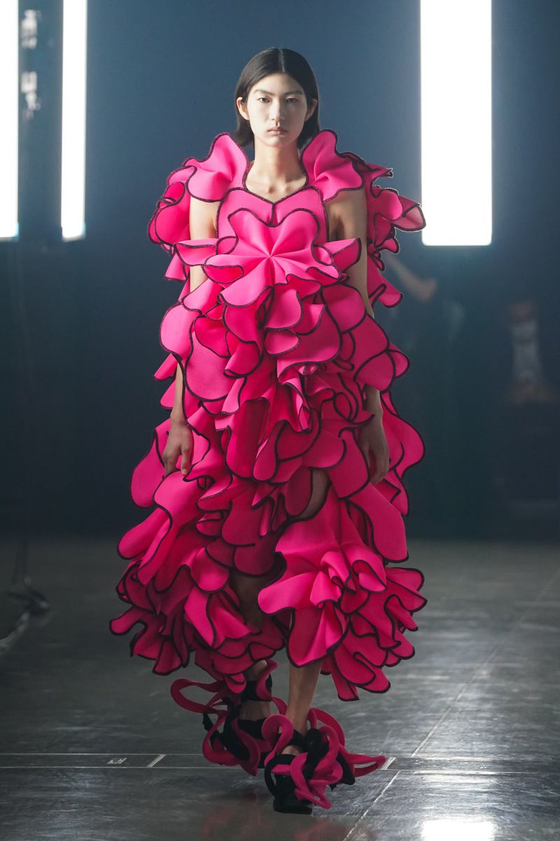Ryunosukeokazaki S/S 22 Show 000 (Ryunosukeokazaki)