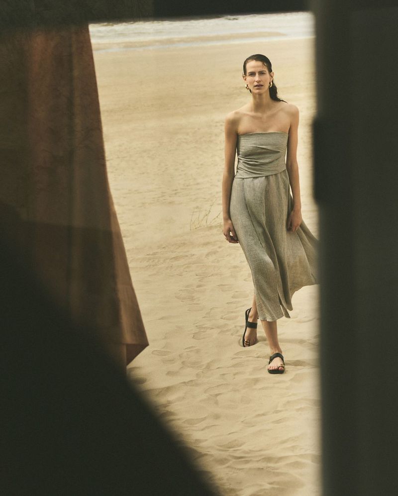 Minimal Resort (Massimo Dutti)