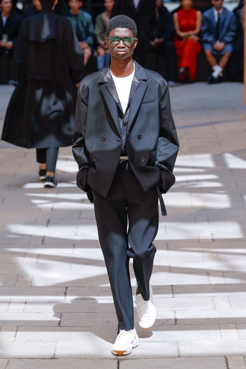 Sacai S/S 25 Men's & Resort 2025 Show (Sacai)