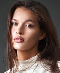 Emma Gerstner - Model - detail by client