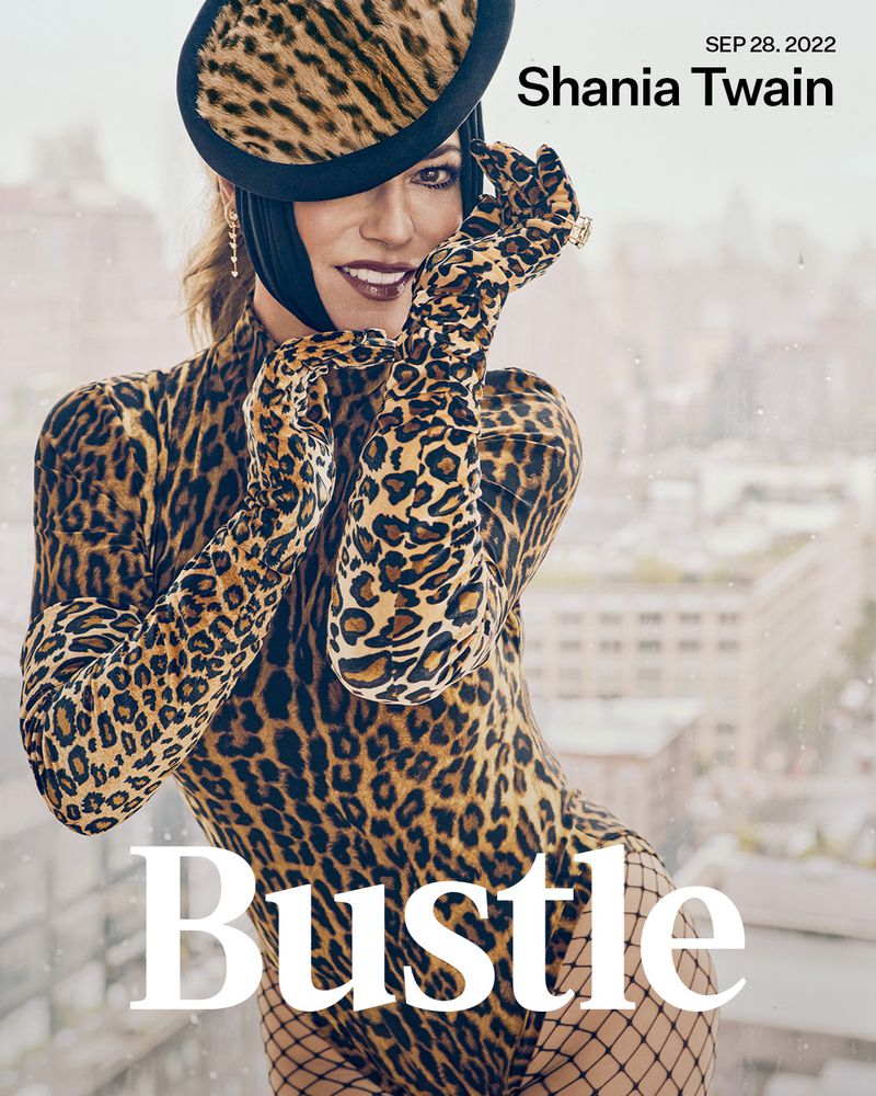 Bustle Magazine Sept 28, 2022 Cover (Bustle Magazine)