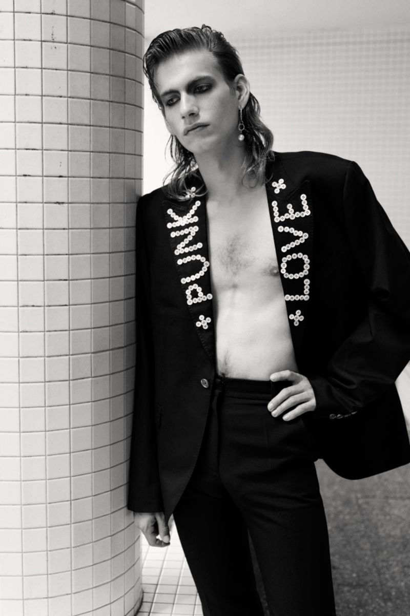 Photographer Danilo Pavlovic stylist Liana Sipos (Numéro Netherlands)
