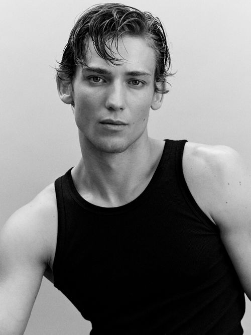 Christopher Einla - Model Profile - Photos & latest news