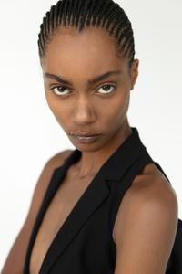 Mi'jon Woods - Model Profile - Photos & latest news