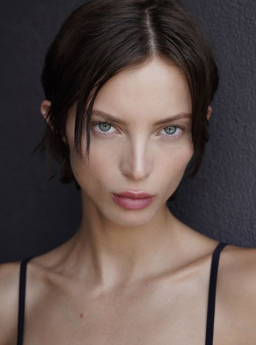 Lulu Wood - Model - detail by year