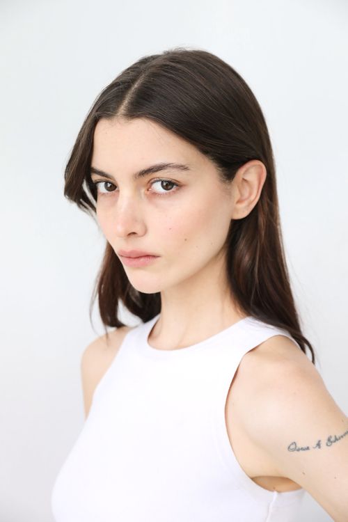 Sofia Puerta - Model - detail by people