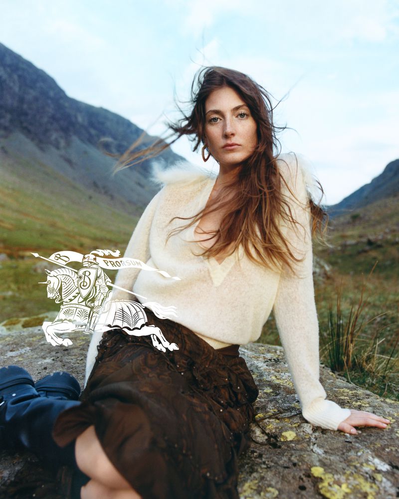 Burberry Winter 2024 Campaign (Burberry)