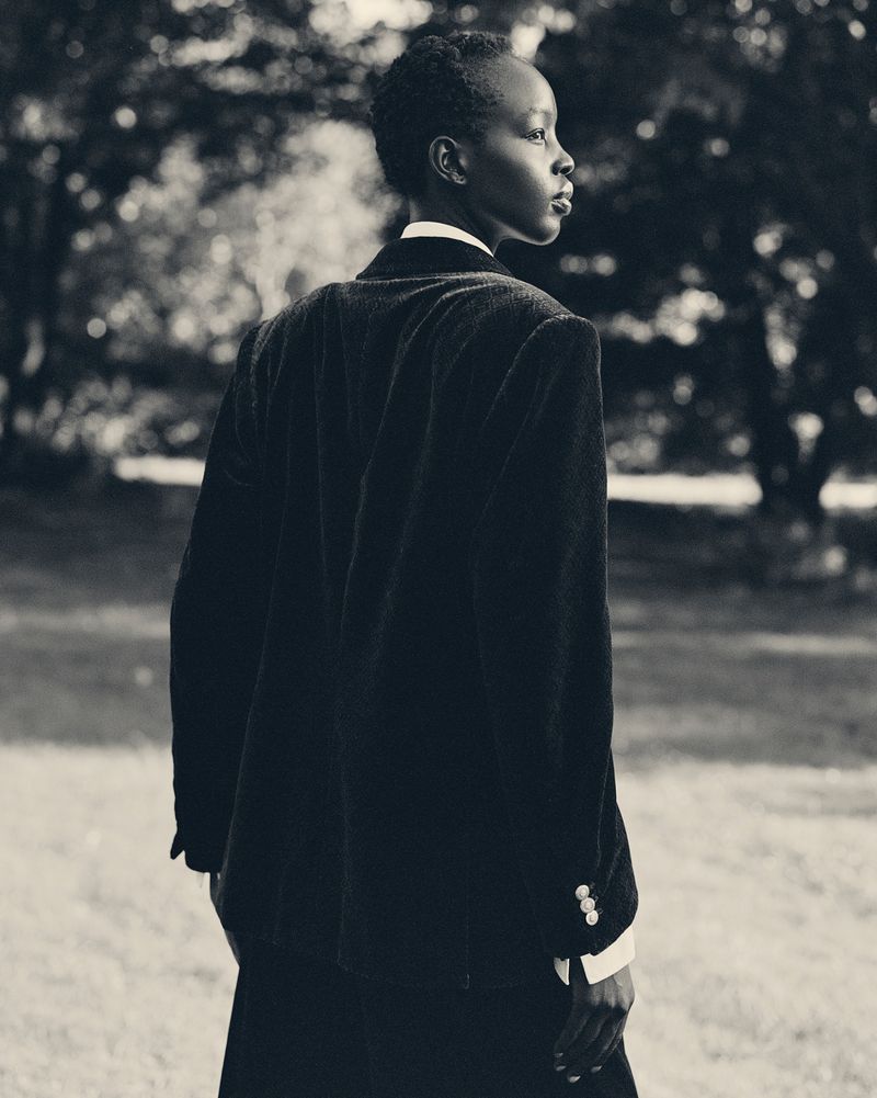 Akuol in London (Portrait)