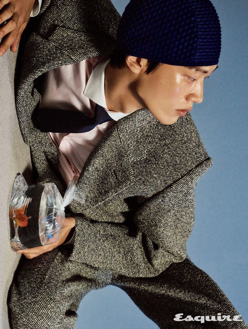 도시인의 옷, 프라다 2024 F/W (Esquire Korea)