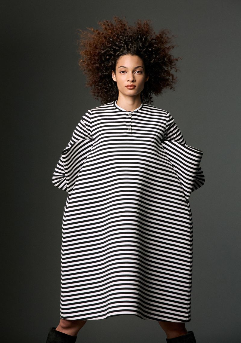 A Shape that Stands On Its Own (Heroine Magazine)