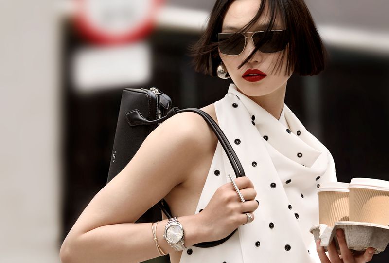 Power Grab (Heroine Magazine)