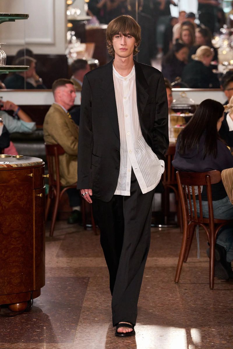 Todd Snyder S/S 25 Men's Show (Todd Snyder)