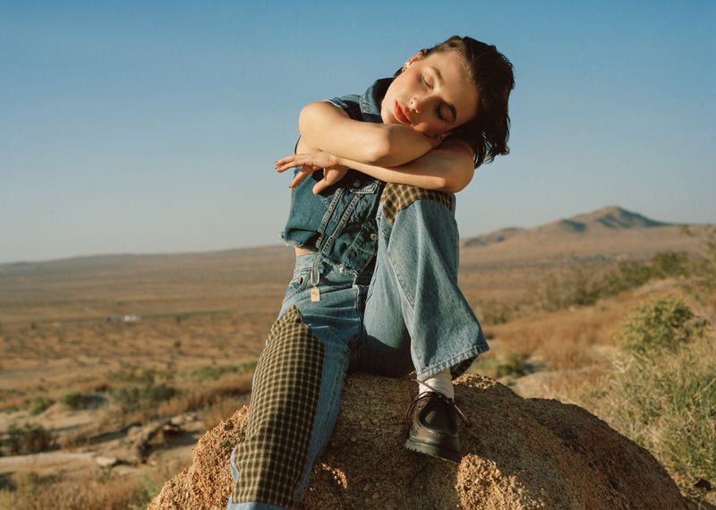 Levi's x Emma Chamberlain (Levi's)