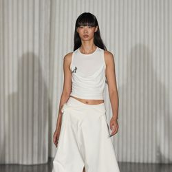 Huan Zhou - Model Profile - Photos & latest news