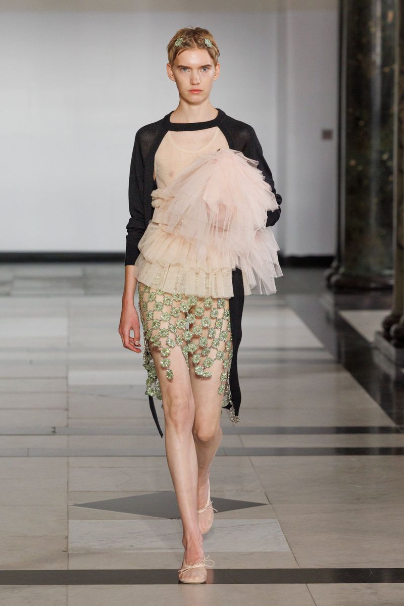 Simone Rocha S/S 25 Show (Simone Rocha)