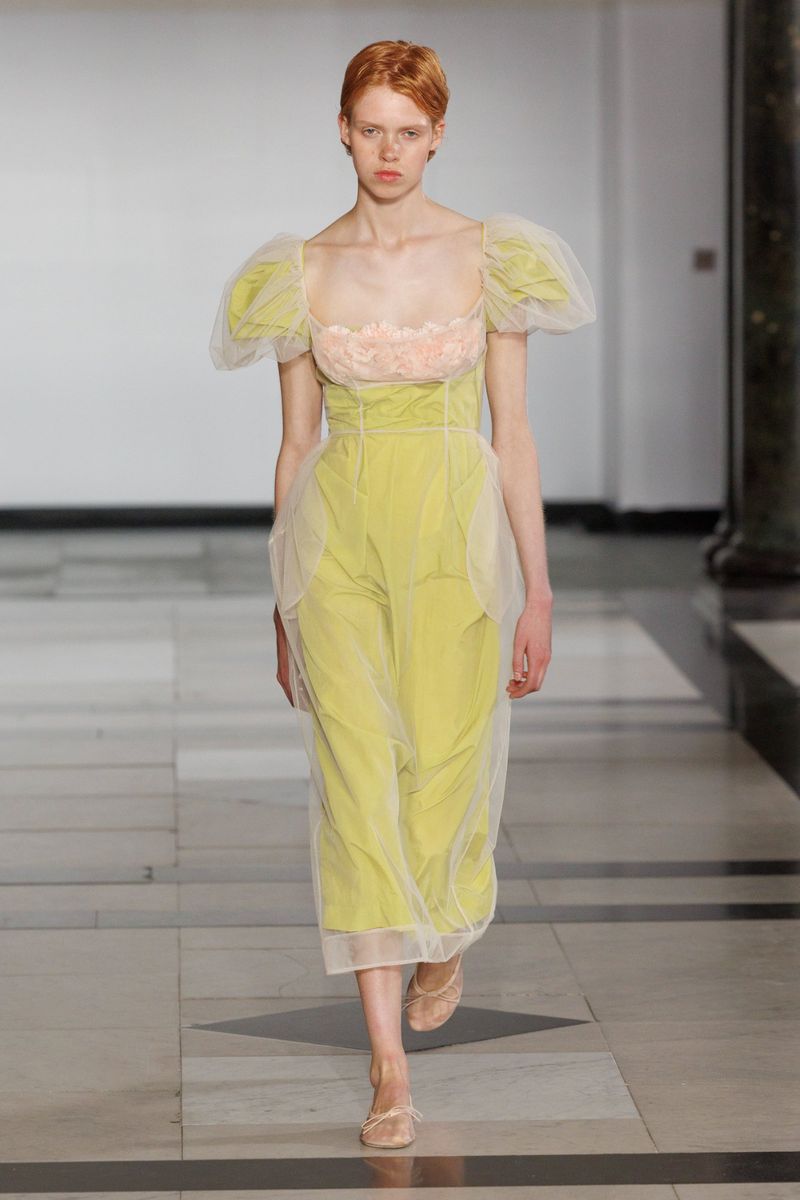 Simone Rocha S/S 25 Show (Simone Rocha)