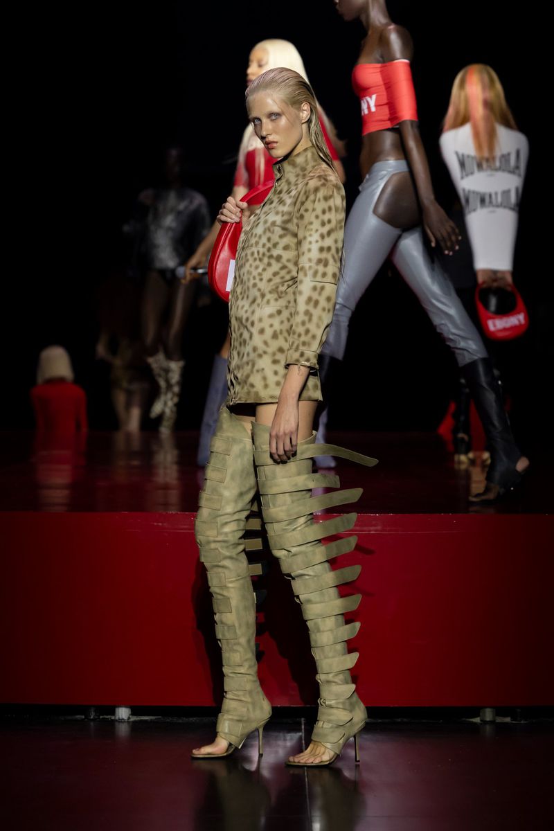 Mowalola S/S 25 Show (Mowalola)