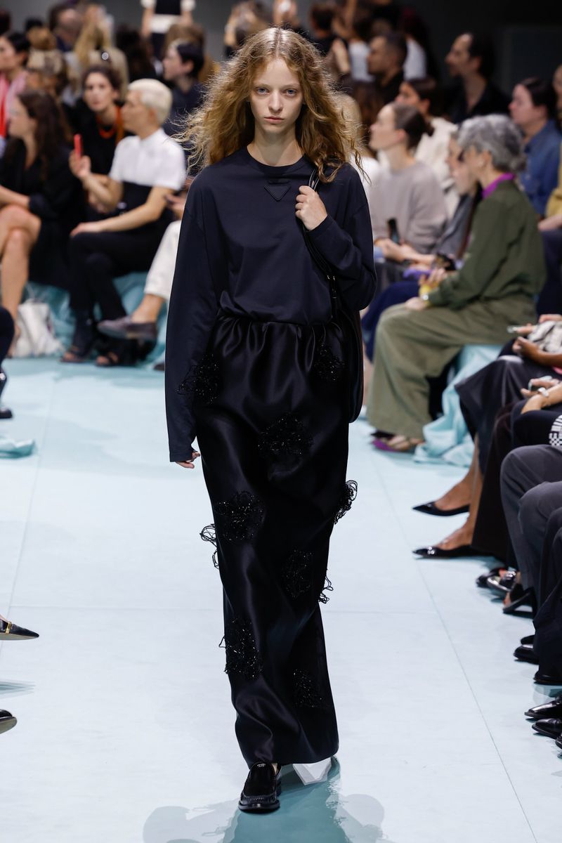 Prada S/S 25 Show (Prada)