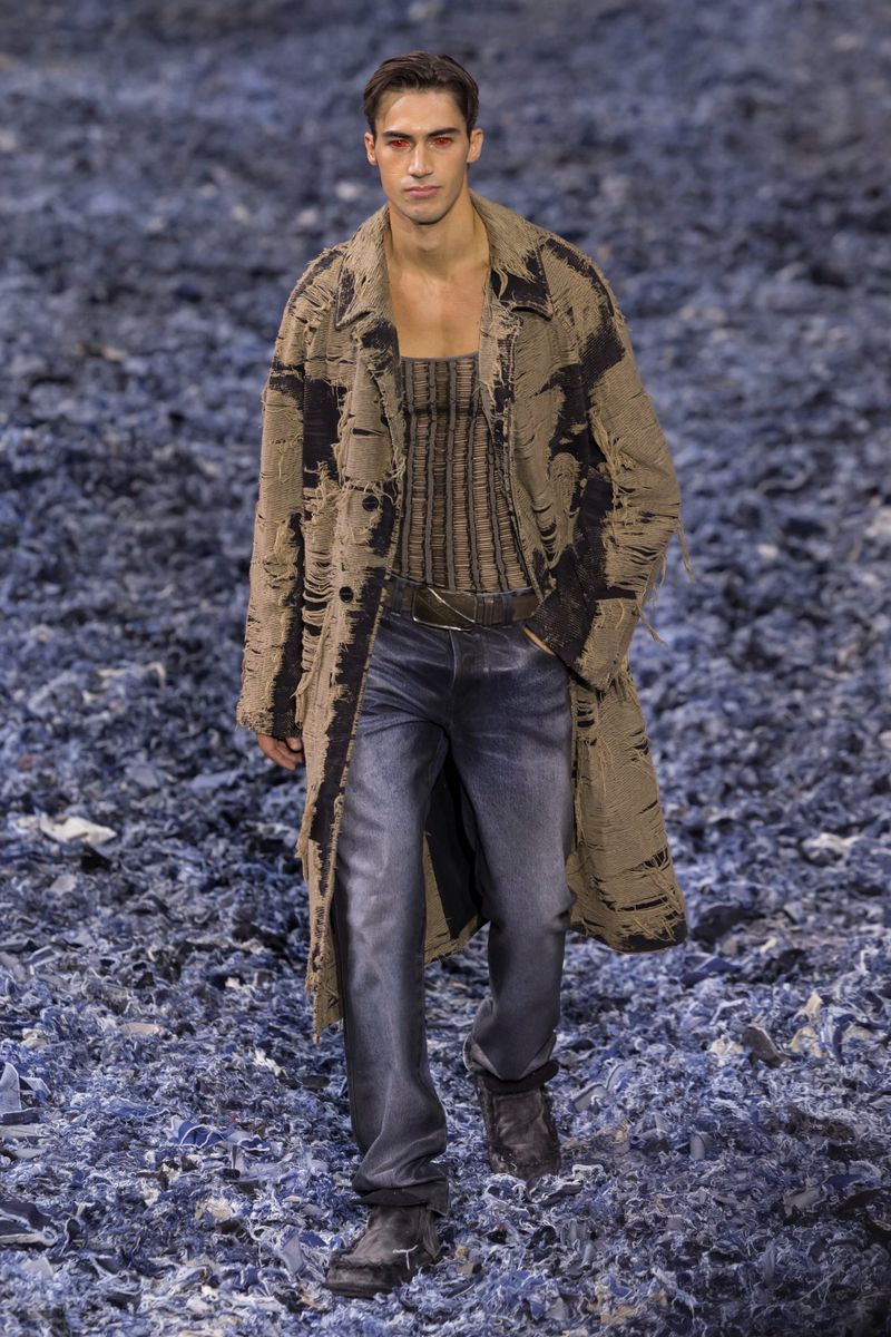 Diesel S/S 25 Show (Diesel)