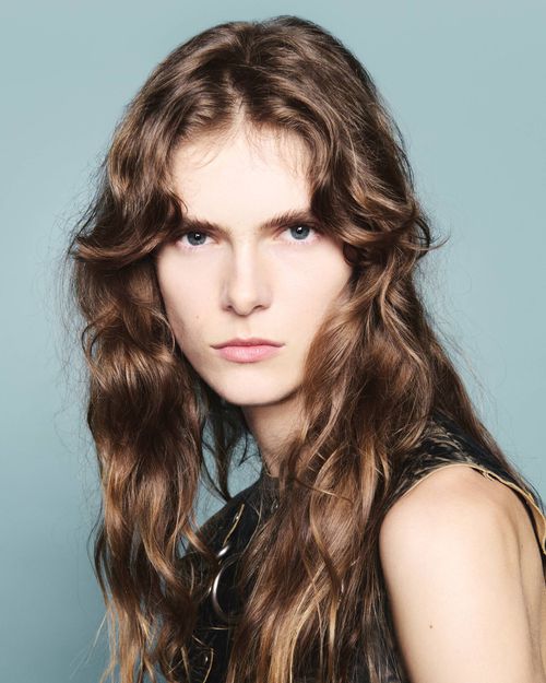 Anna Robinson - Model Profile - Photos & latest news