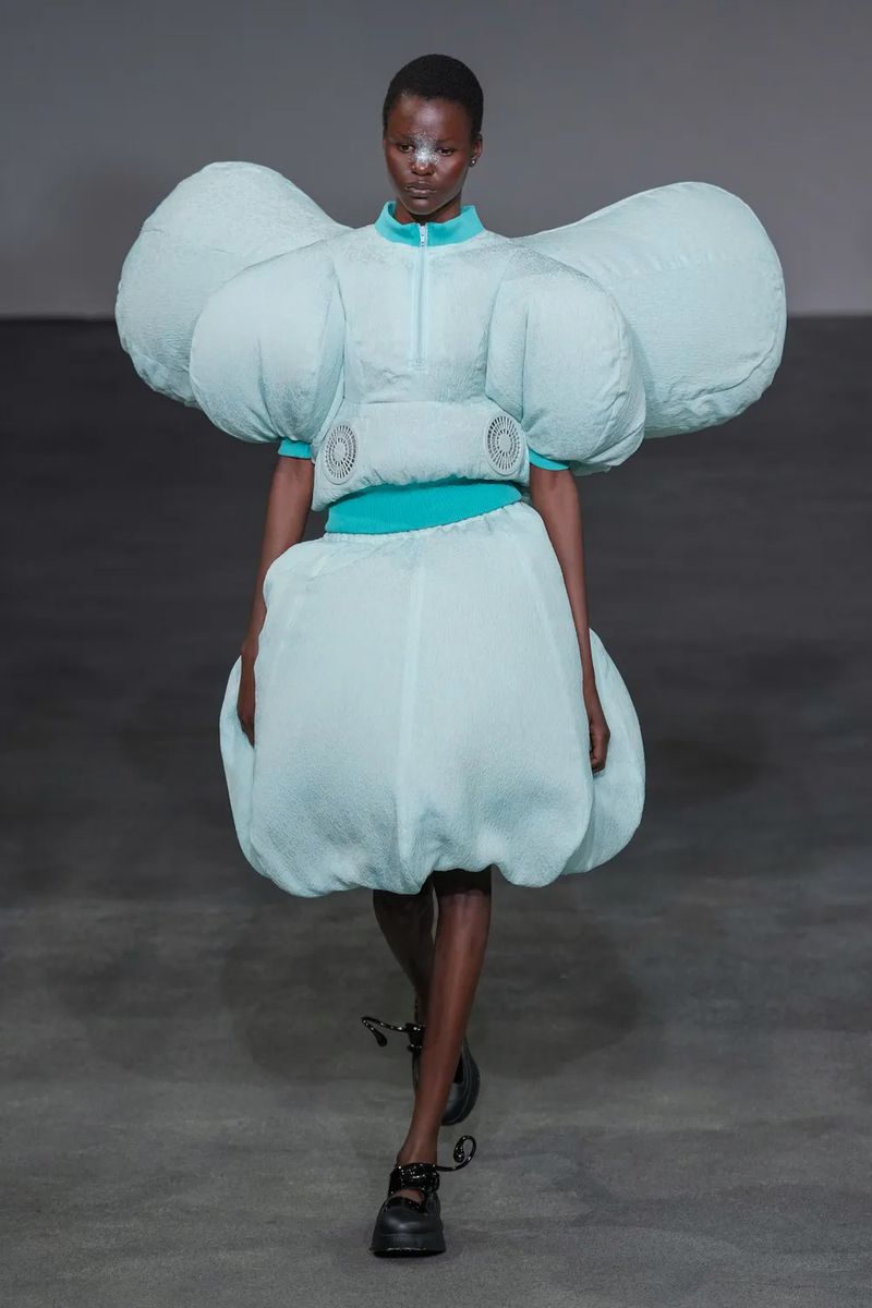 Anrealage S/S 25 Show (Anrealage)