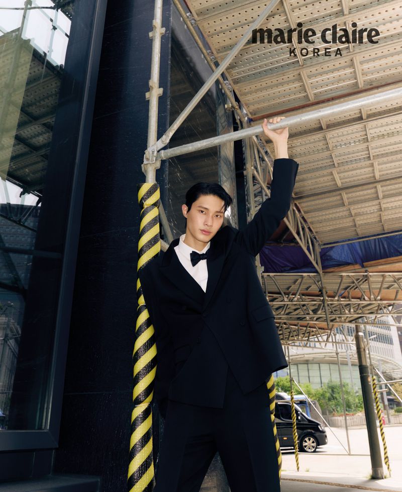 The Lovers On Street by. SeonHo park (Marie Claire Korea)