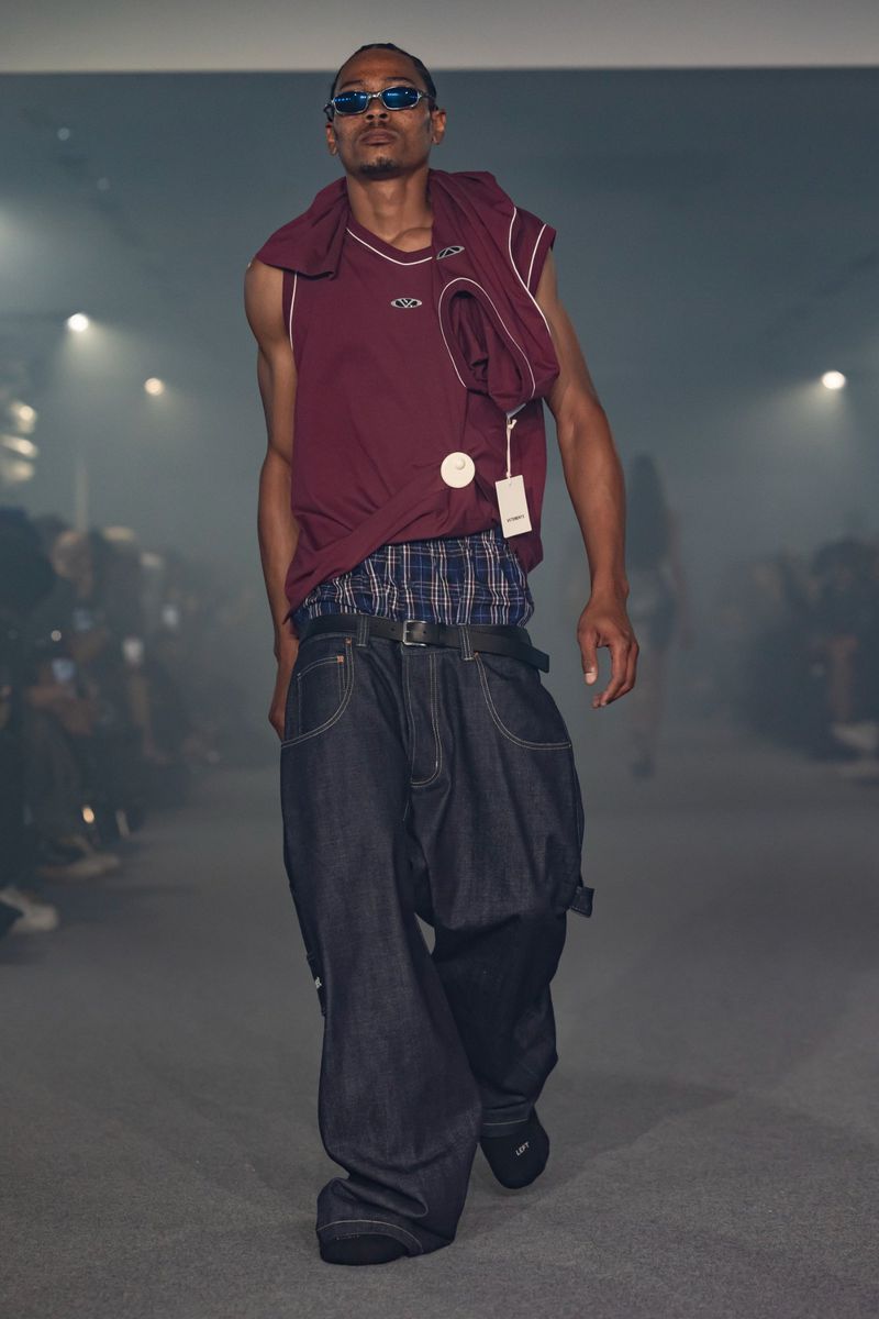 Vetements S/S 25 Show (Vetements)