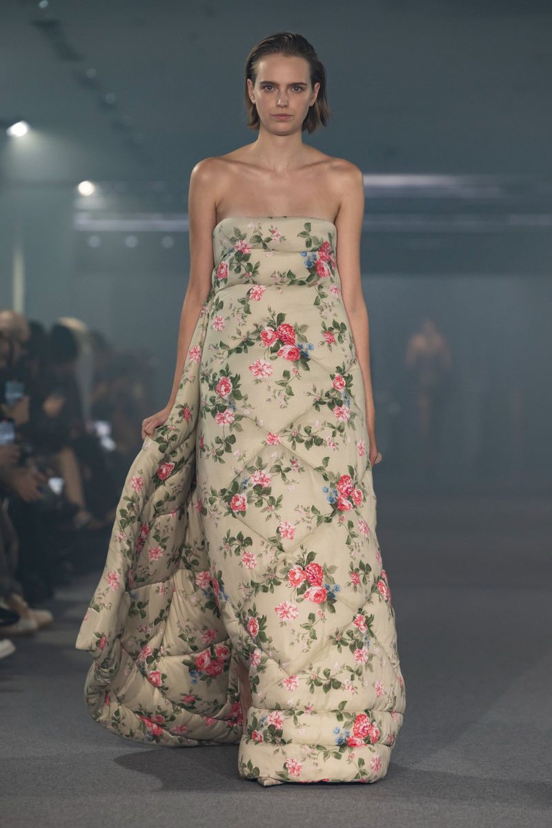 Vetements S/S 25 Show (Vetements)