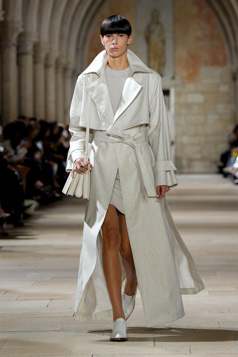 Akris S/S 25 Show (Akris)