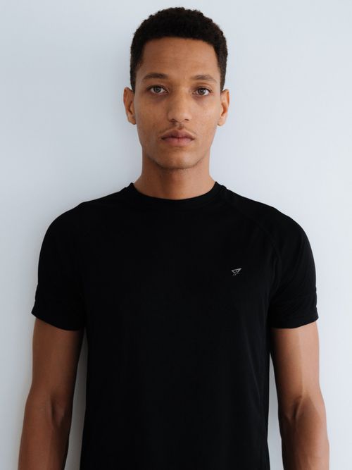 Peter Finn - Model - detail by people