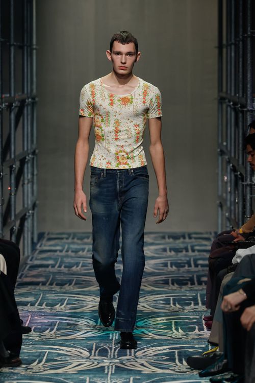 Noah Bates - Model Profile - Photos & latest news