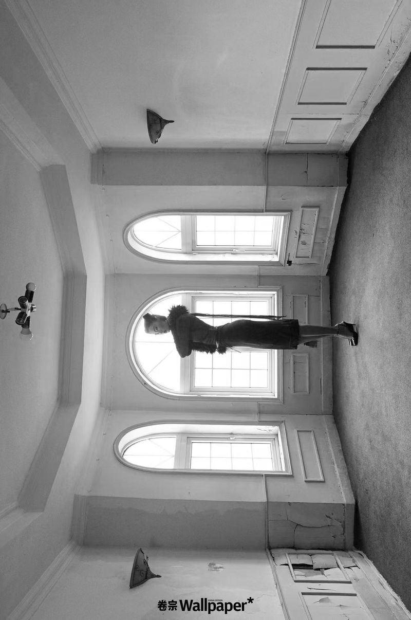 Falling Grace (Wallpaper China)