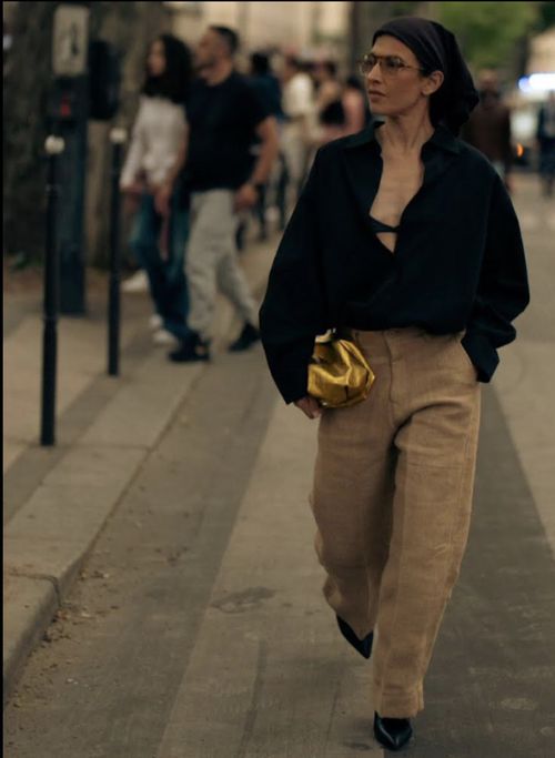 Julie Ragolia - Fashion Director Profile - Photos & latest news