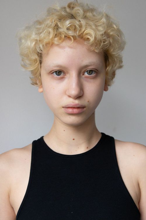 Manon Abbaz - Model Profile - Photos & latest news