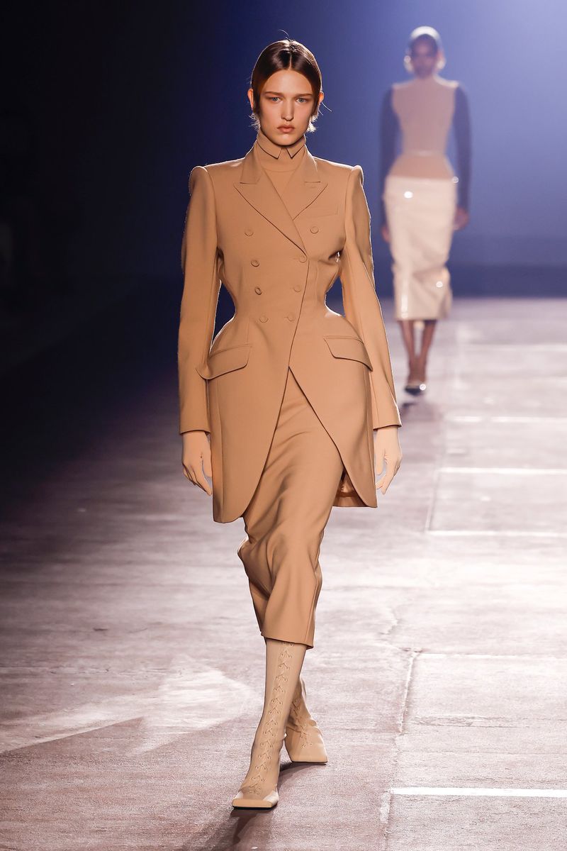 Mugler S/S 26 Show (Mugler)
