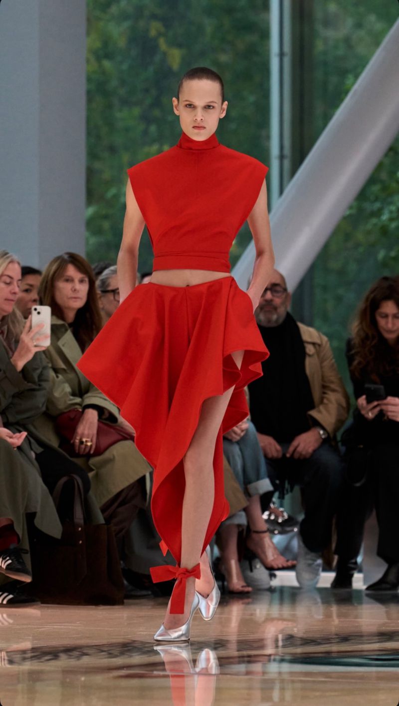 Alaïa Winter/Spring 26 Show (Alaïa)