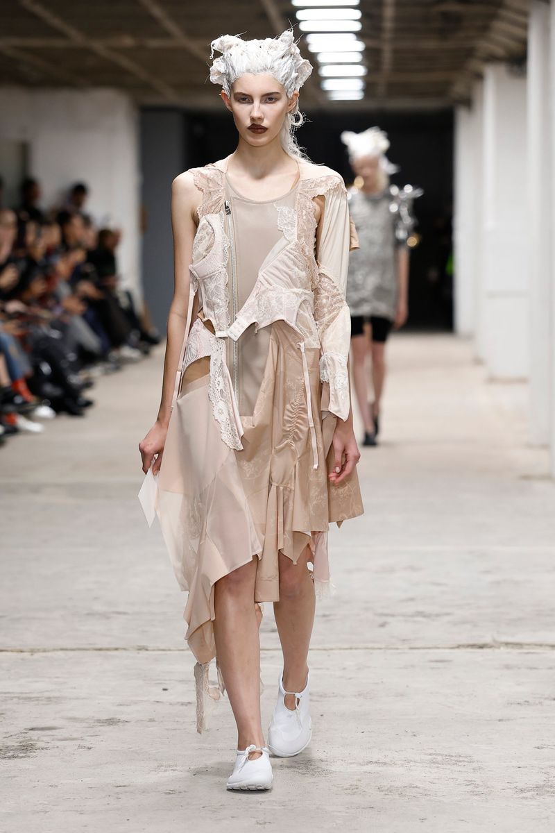Junya Watanabe S/S 26 Show (Junya Watanabe)