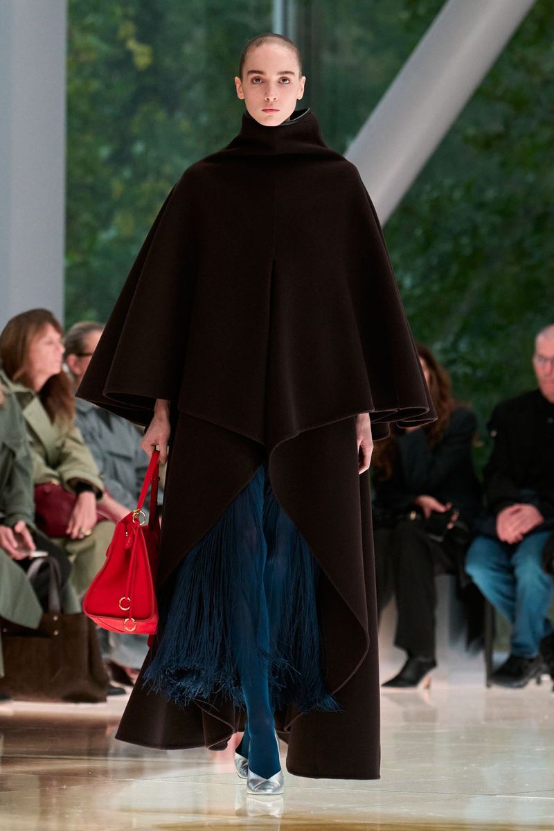 Alaïa Winter/Spring 26 Show (Alaïa)