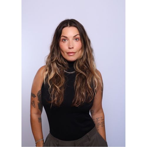 Remy Moore - Hair Stylist Profile - Photos & latest news