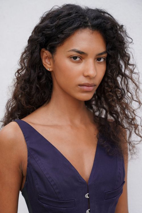 Bruna Rosa - Model - detail by year