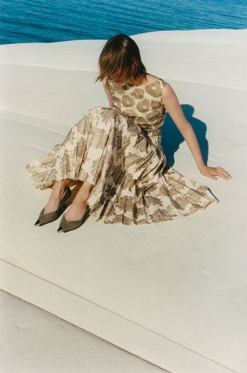 Thea / Sicily (Beyond Noise)