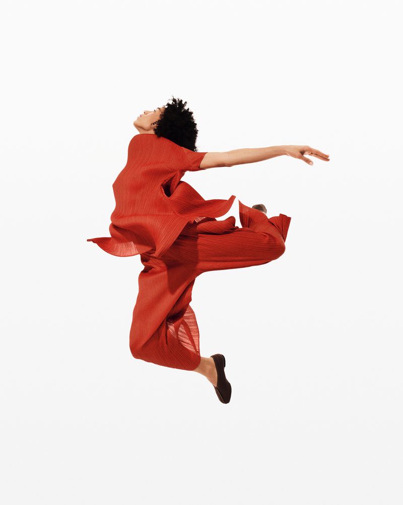 Pleats Please F/W 25 Campaign (Issey Miyake)