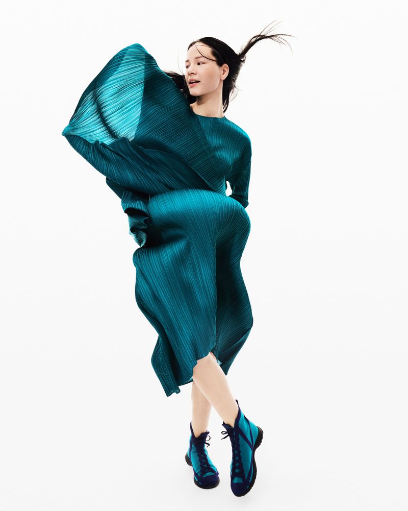 Pleats Please F/W 25 Campaign (Issey Miyake)