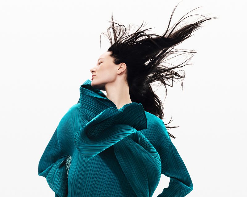 Pleats Please F/W 25 Campaign (Issey Miyake)