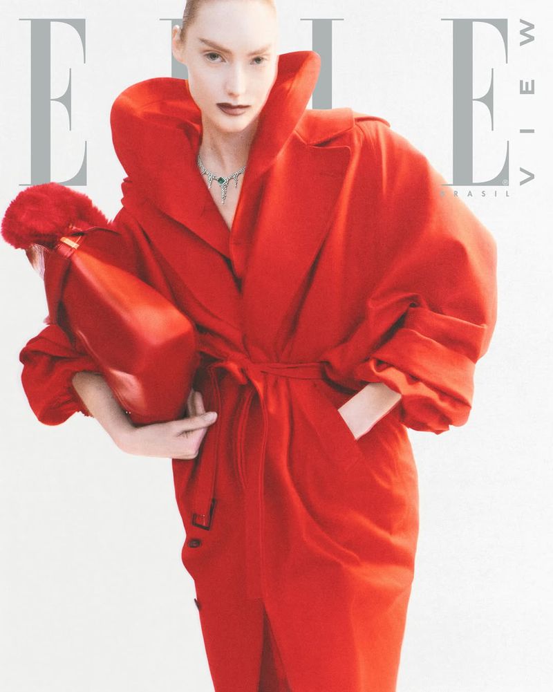 Elle Brasil November 2025 Cover (Elle Brasil)