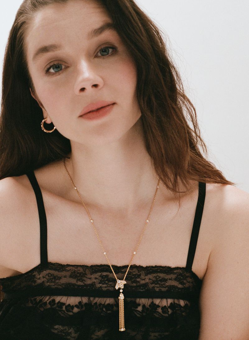 A Little Less Than Ordinary: Claudia Jessie (Glass Magazine)