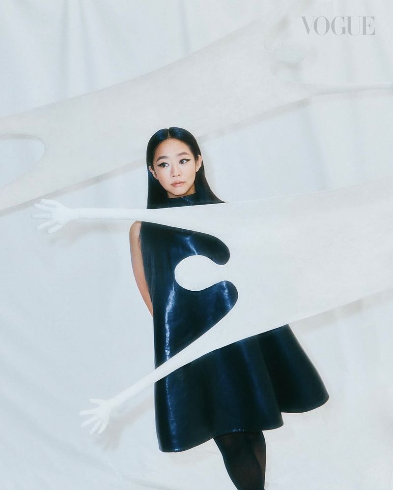 Stephanie Hsu (Vogue Singapore)