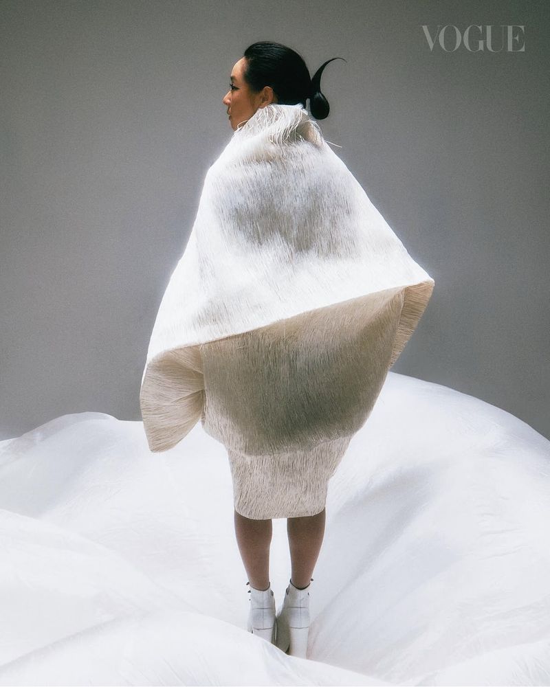 Stephanie Hsu (Vogue Singapore)