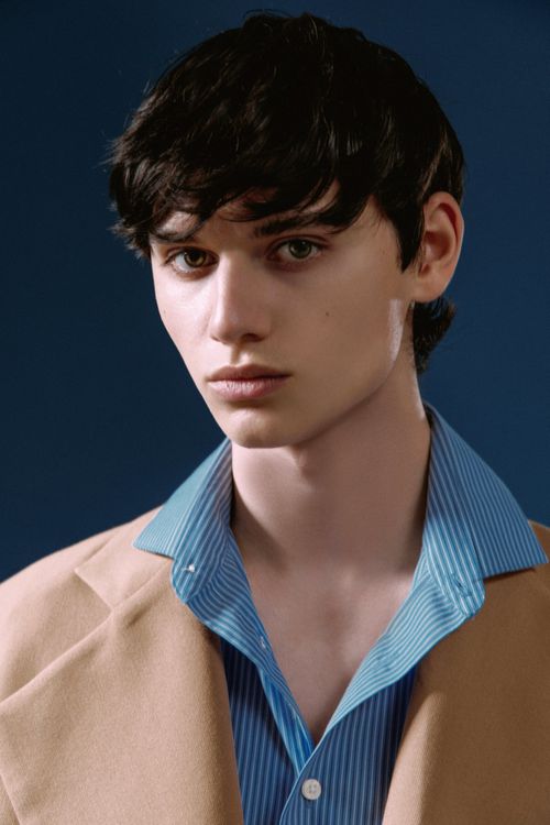 Alessandro Cagnassi - Model - detail by people